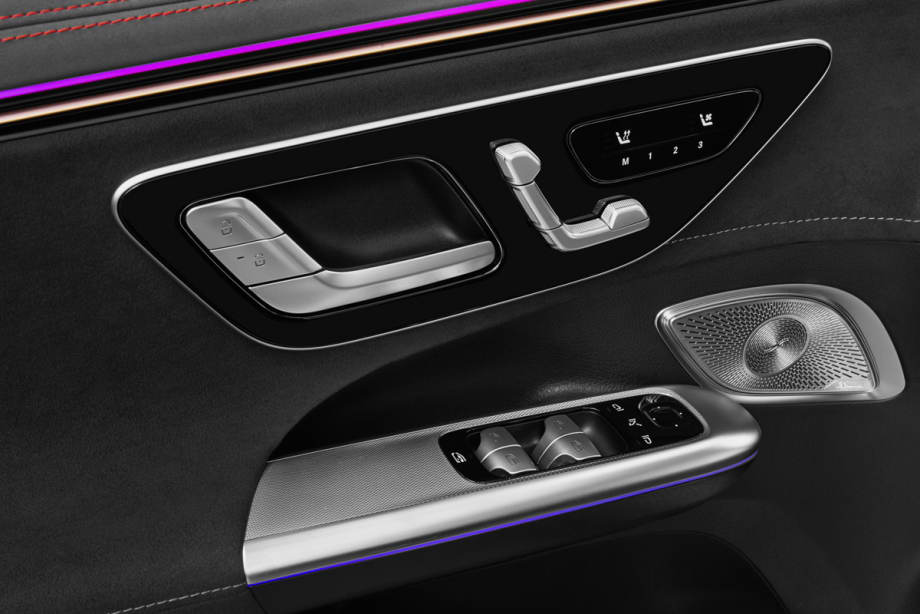 Mercedes EQE SUV als Neuwagen - MeinAuto.de